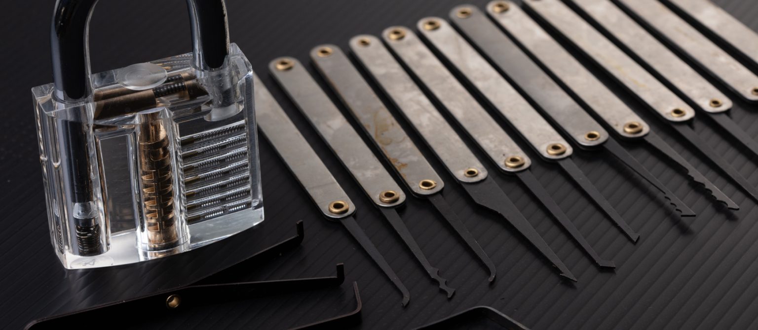 12 Piece Lock Pick Set (Metal handles) – Including Transparent Padlock ...